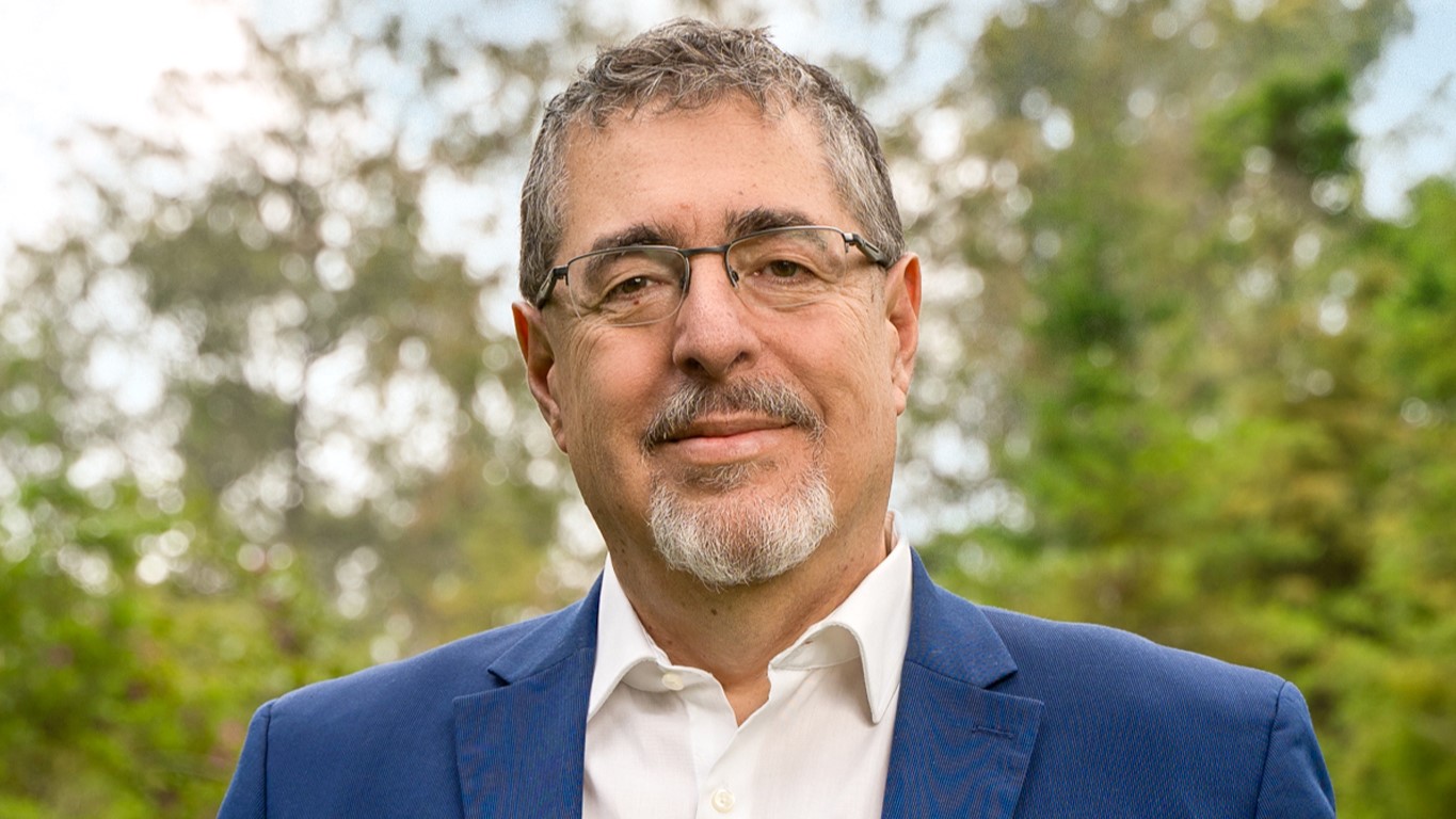 Guatemala: neugewählter Präsident Bernardo Arévalo im Kampf für ...